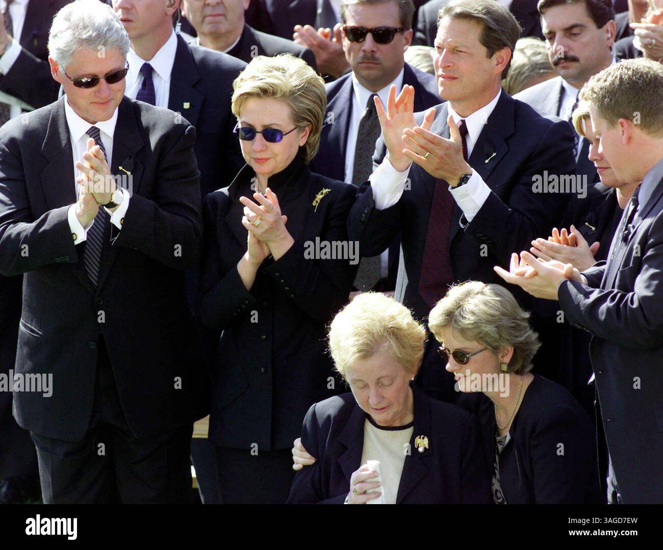 Oct 20, 2000; Jefferson City, Missouri, USA; US President BILL CLINTON ...