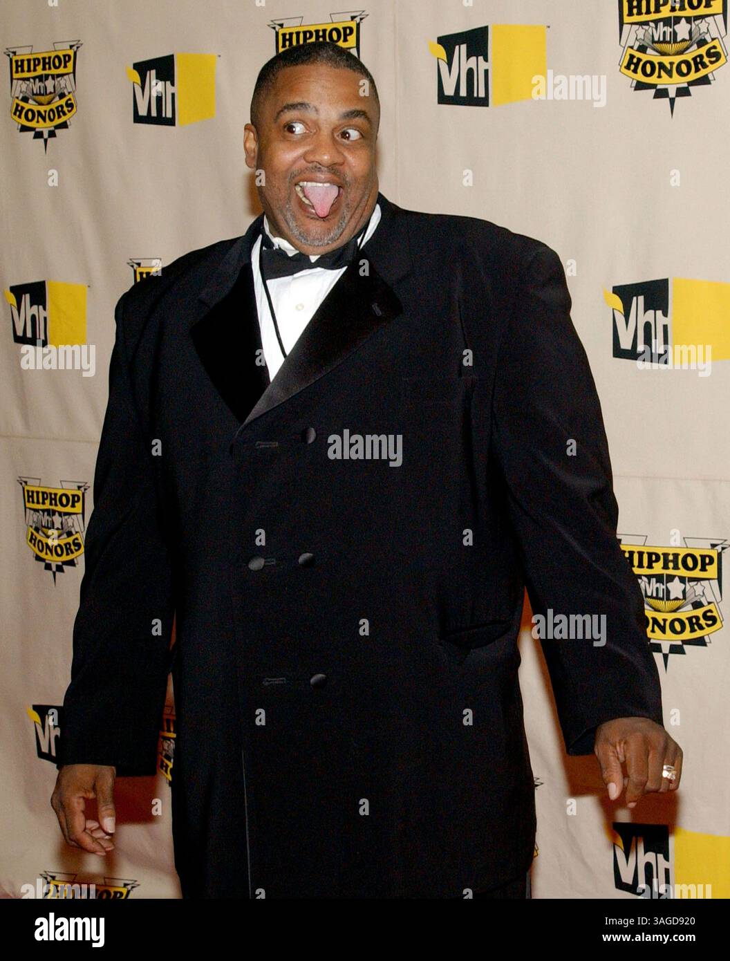 Oct 03, 2004; New York, NY, USA; Honoree DJ HOLLYWOOD arriving at VH1 ...