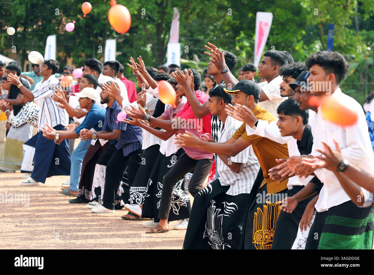 Colombo, Sri Lanka. 8th Apr, 2025. People play a traditional game to ...