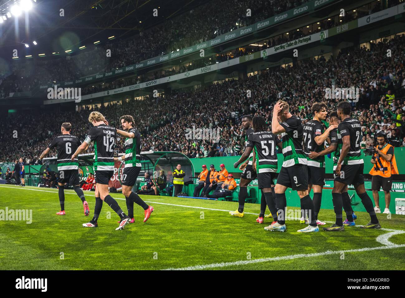 Lisbon, Portugal. 07th Apr, 2025. Sporting CP team celebrates a goal ...