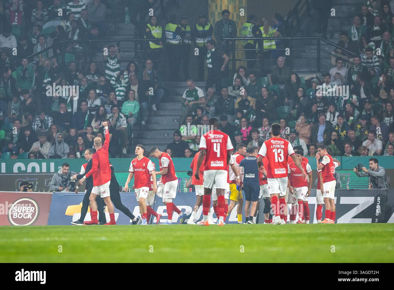 Lisbon, Portugal. 07th Apr, 2025. Braga Clube Portugal team celebrate ...