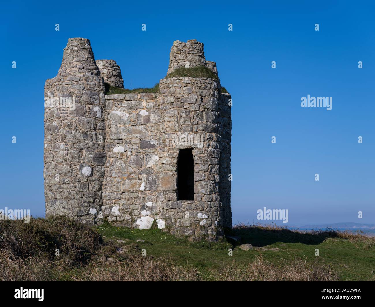 ROGERS TOWER 18th CENTURY FOLLY CASTLE & DINAS QUARRY PENWITH MOORS ...