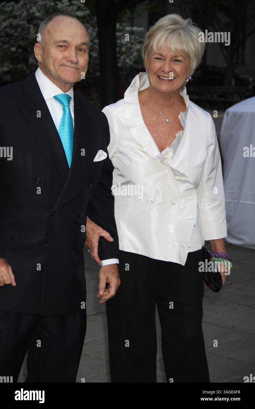 Raymond kelly and veronica kelly hi-res stock photography and images ...