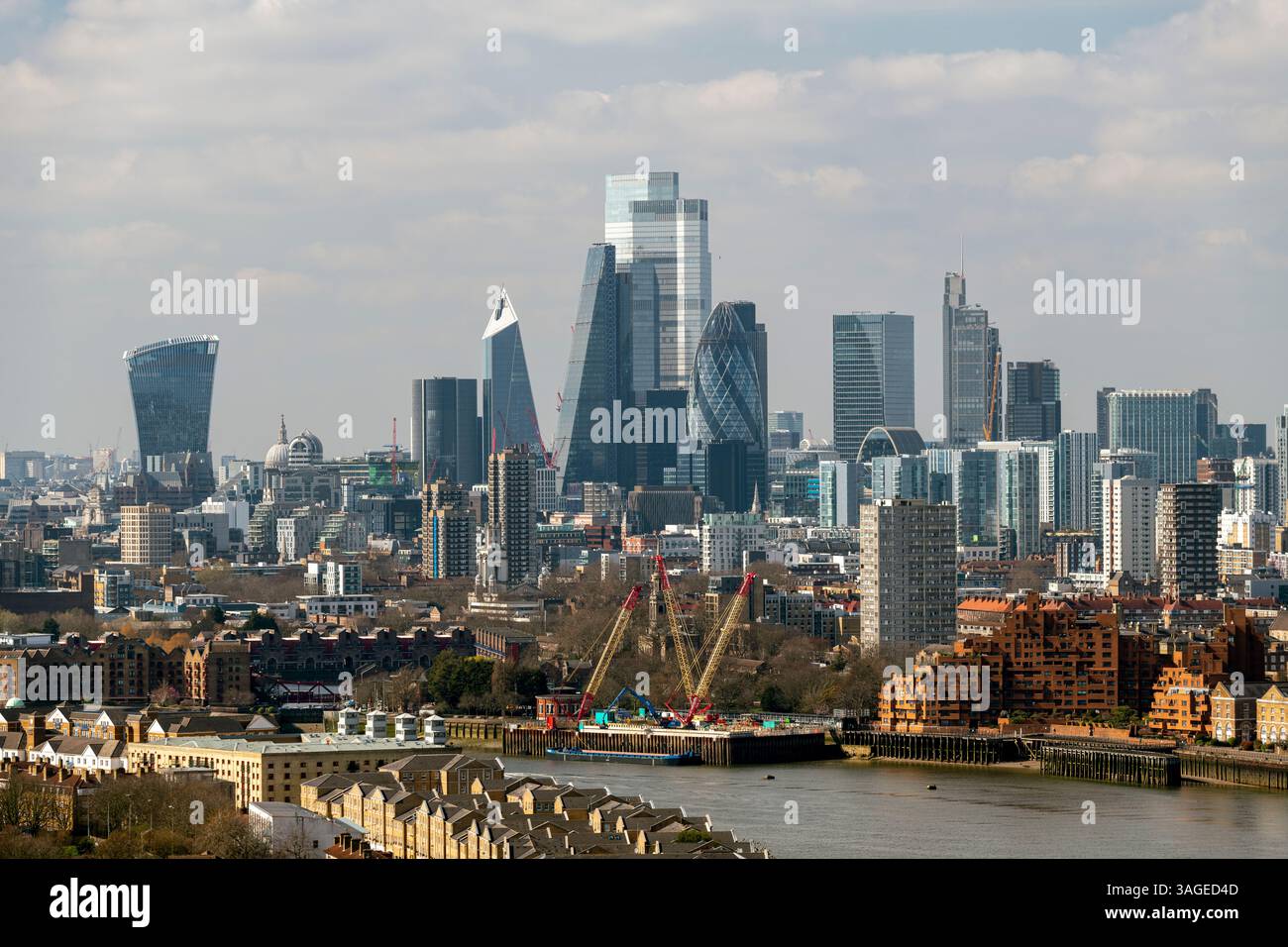 Aerial view london featuring gherkin hi-res stock photography and ...