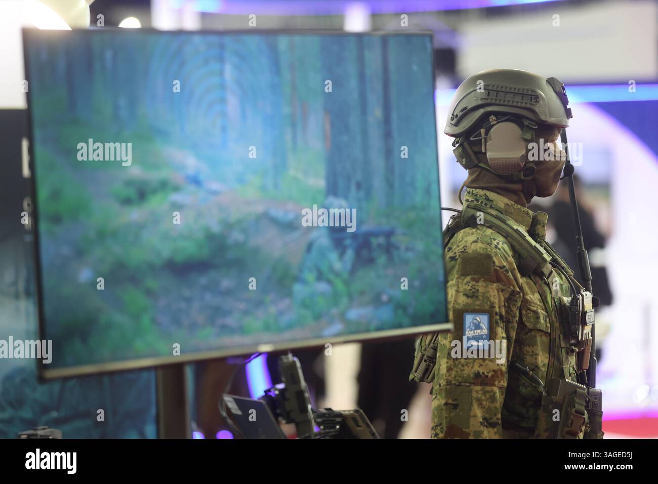 Zagreb, Croatia. 08th Apr, 2025. An international exhibition of arms ...