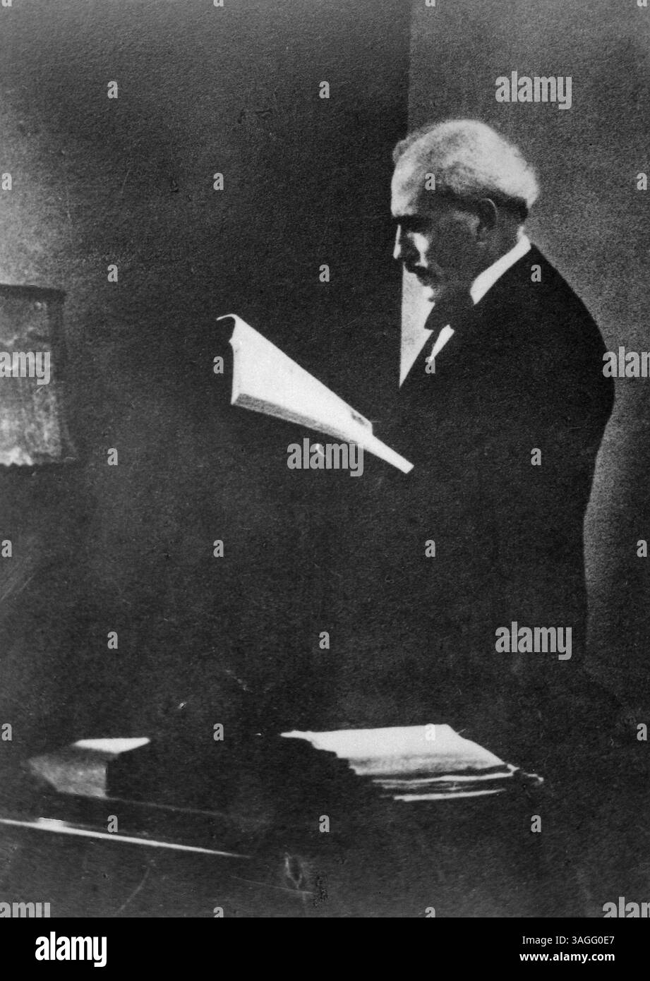 Italian conductor Arturo Toscanini in his studio, 1900s Stock Photo - Alamy