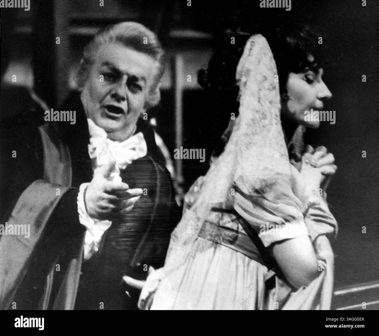 Greek-American soprano Maria Callas and Tito Gobbi performing Tosca ...
