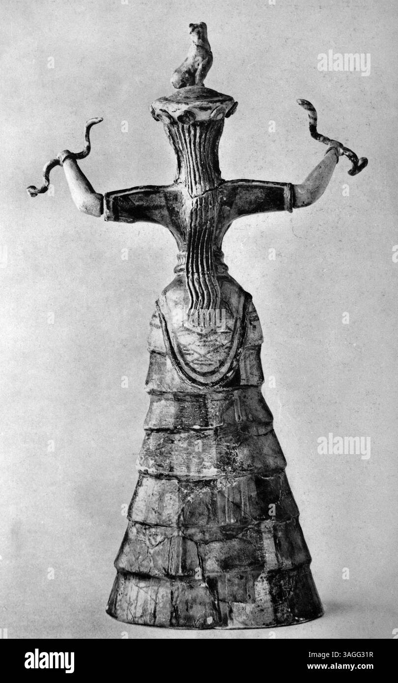 Snake Goddess, ancient Greek Minoan archeological art Stock Photo - Alamy