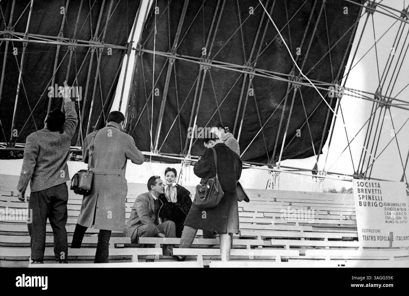Italian actor Vittorio Gassman at the Teatro Popolare Italiano, Italy ...