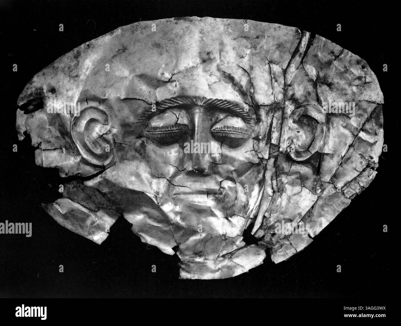 Funeral mask mycenae hi-res stock photography and images - Alamy