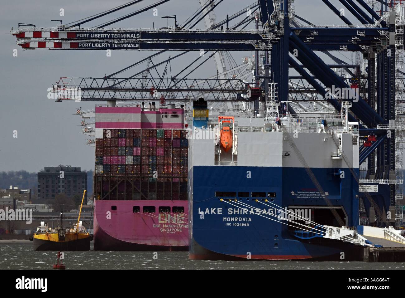New York, USA. 08th Apr, 2025. Cargo ship and shipping containers seen ...