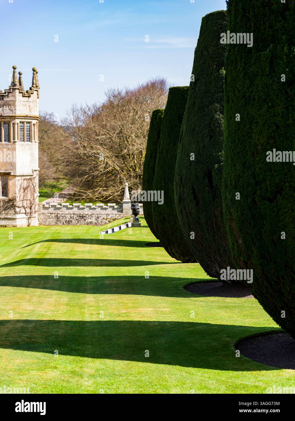LANHYDROCK COUNTRY ESTATE NATIONAL TRUST BODMIN CORNWALL Stock Photo ...