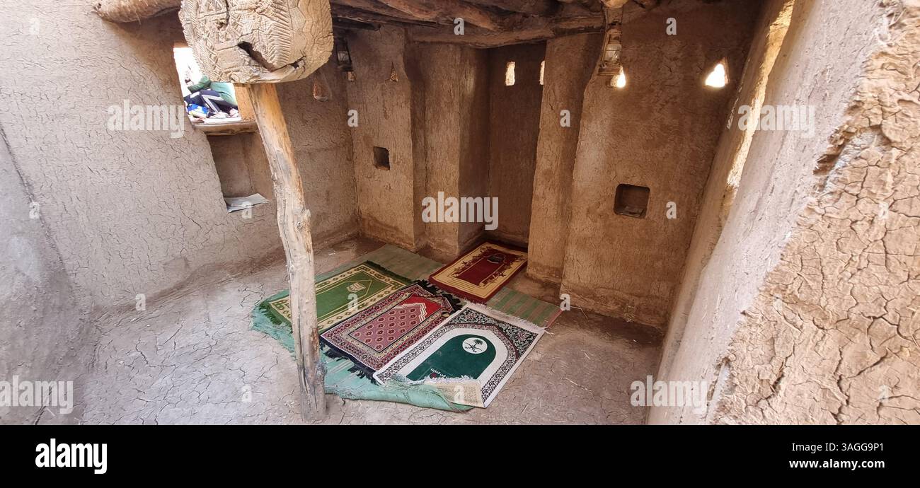 Mecca, Saudi Arabia - December 28th, 2022: Traces of ancient Arab ...