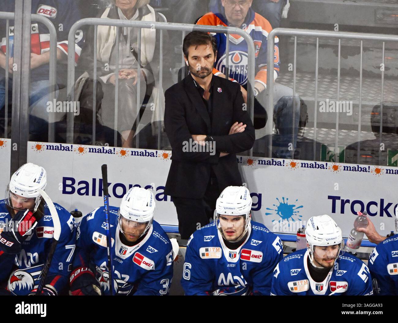 Mannheim, Germany. 08th Apr, 2025. Ice hockey: DEL, Adler Mannheim ...