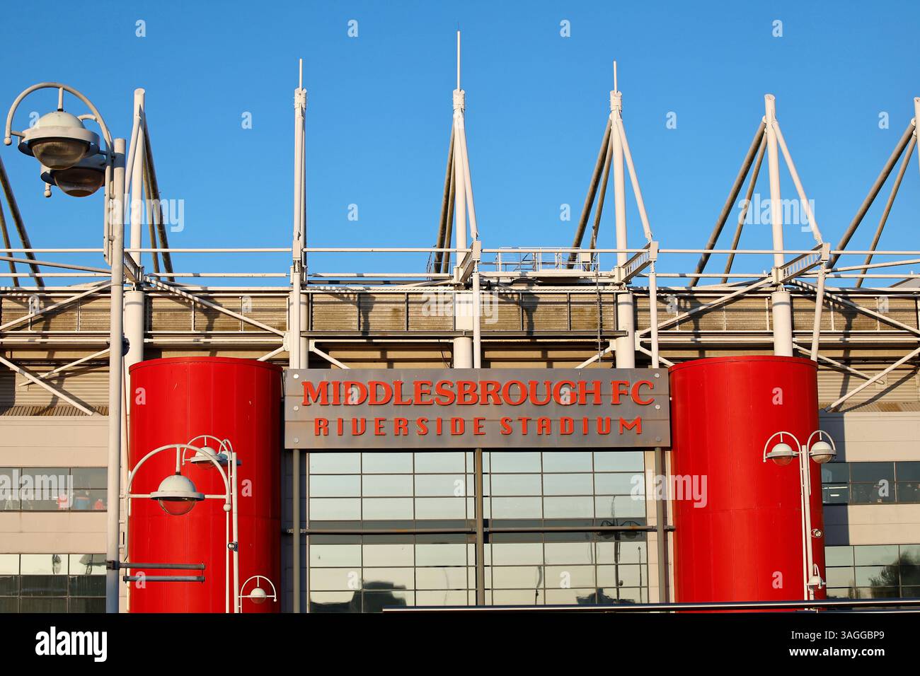 Riverside Stadium, Middlesbrough, UK. 8th Apr, 2025. EFL Championship ...