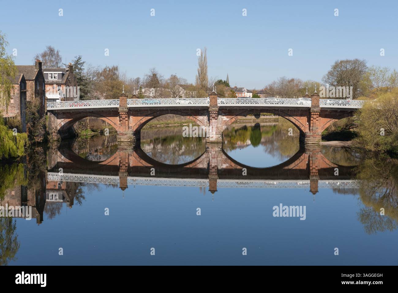 18th century road bridge or Buccleuch Street Bridge, spans the River ...