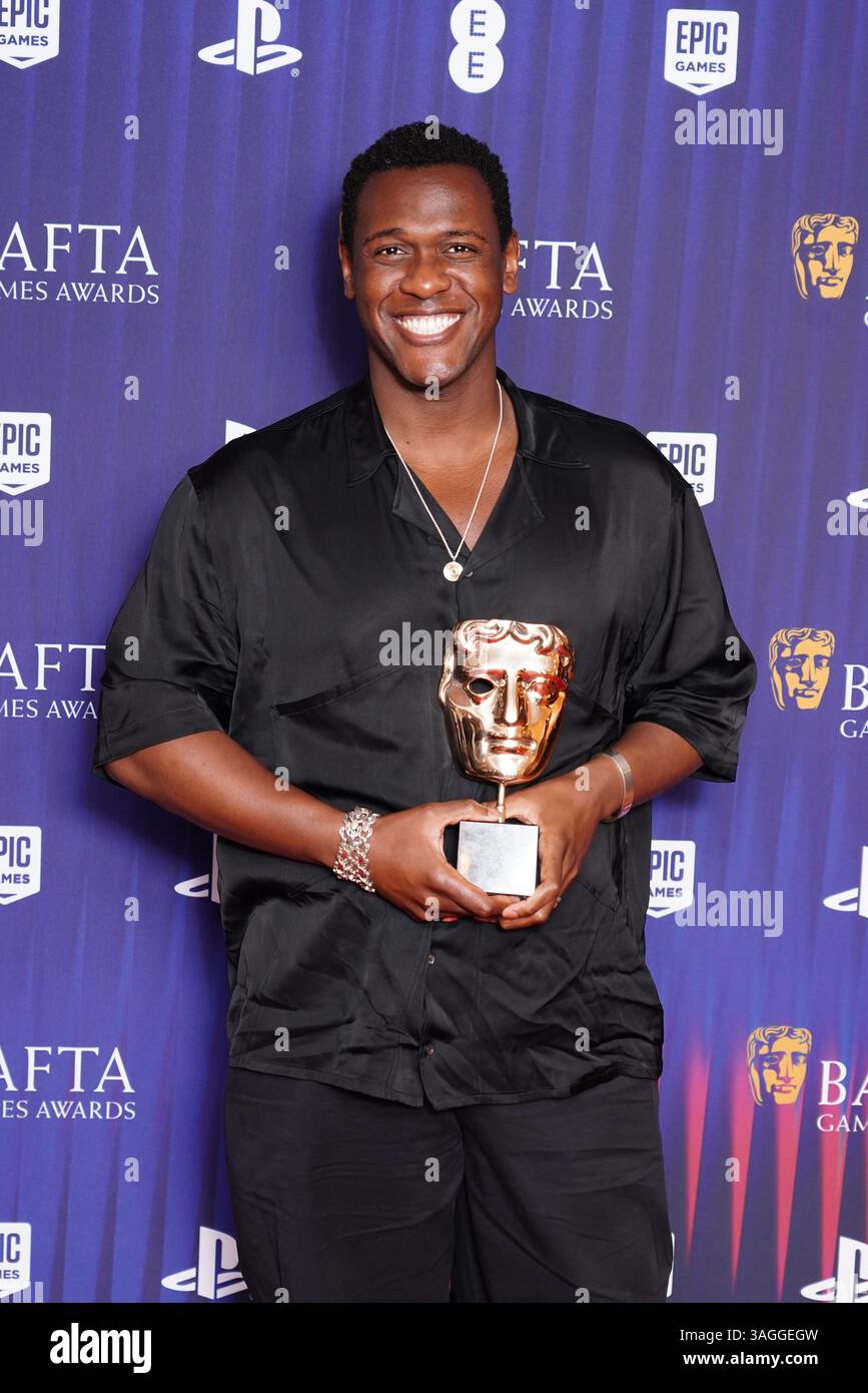 Abubakar Salim, winner of the Game Beyond Entertainment Award for Tales ...
