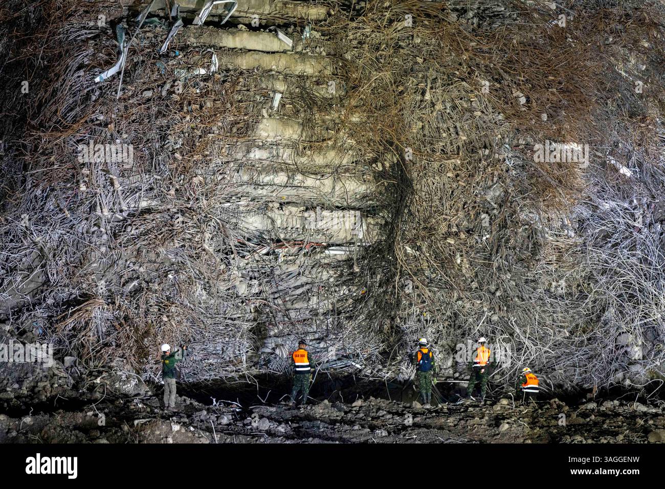 April 8, 2025, Bangkok, Bangkok, Thailand: Search and rescue workers ...
