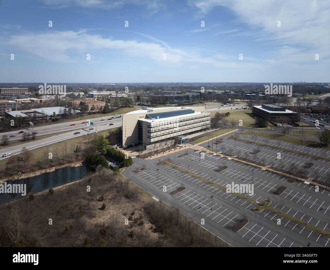 Brooks/WorldCom Building, Location: Town and Country MO, Architect ...