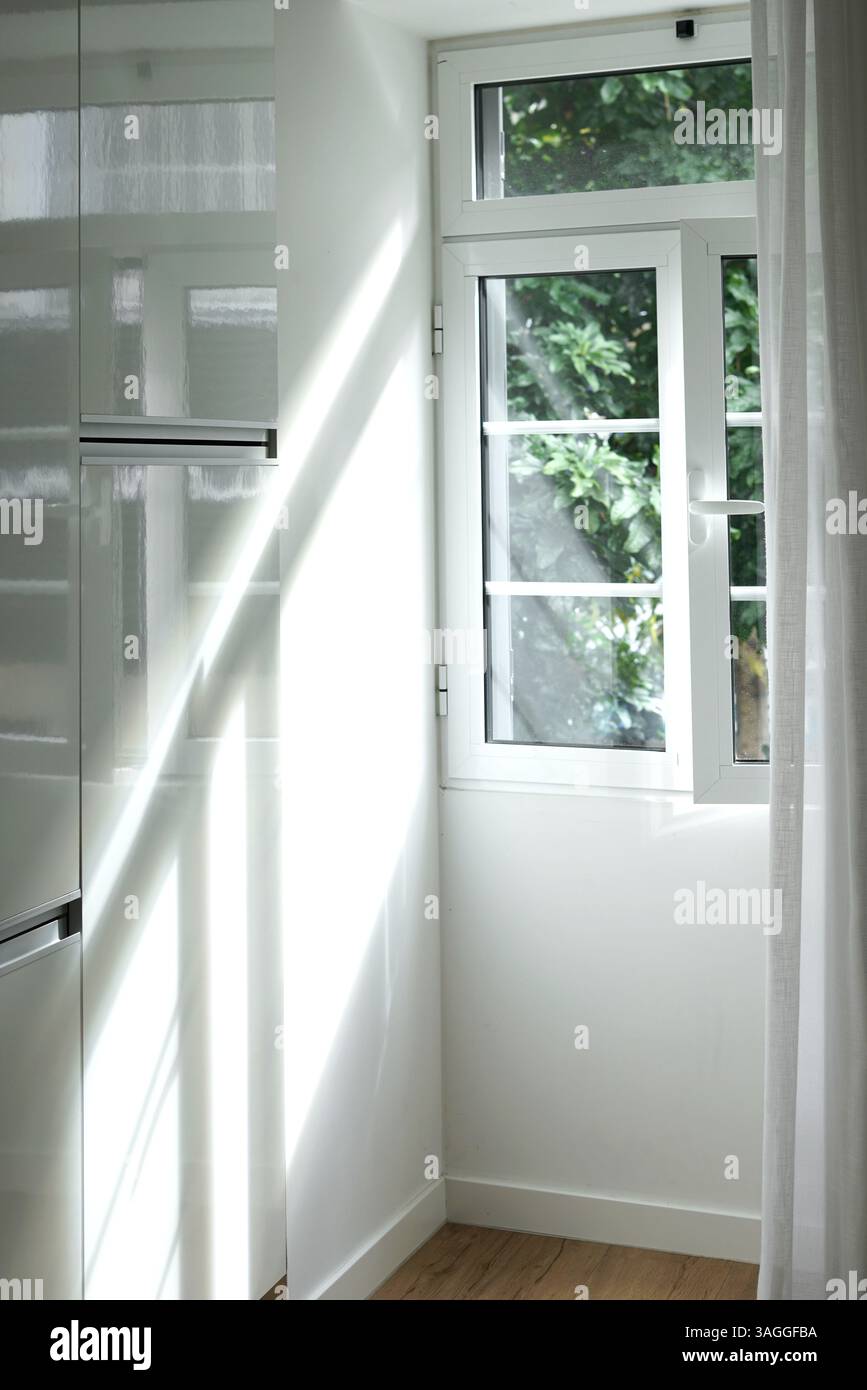morning room window with sun rays, cozy wibe Stock Photo - Alamy