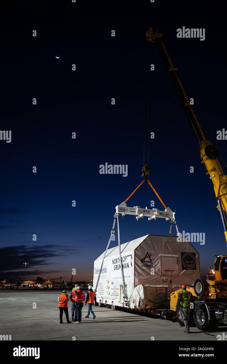 Arizona, USA. 1st Apr, 2025. From the mountains of Turin to the deserts ...