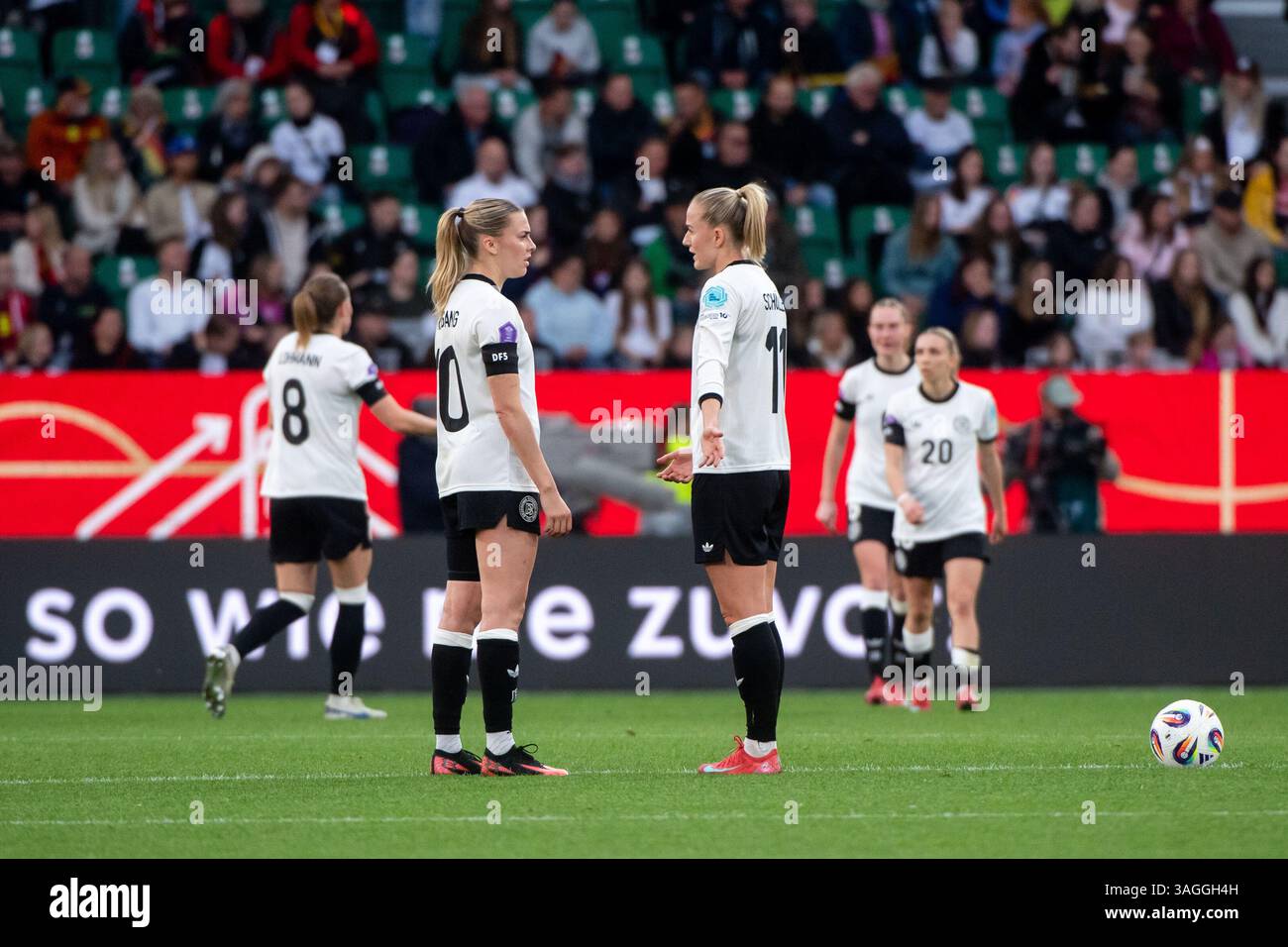 Laura Freigang (Deutschland, #10), Lea Schueller (Deutschland, #11) und ...