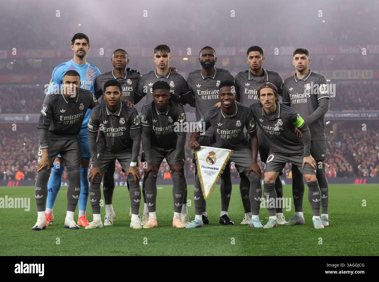 Real madrid 2025 team hi-res stock photography and images - Alamy
