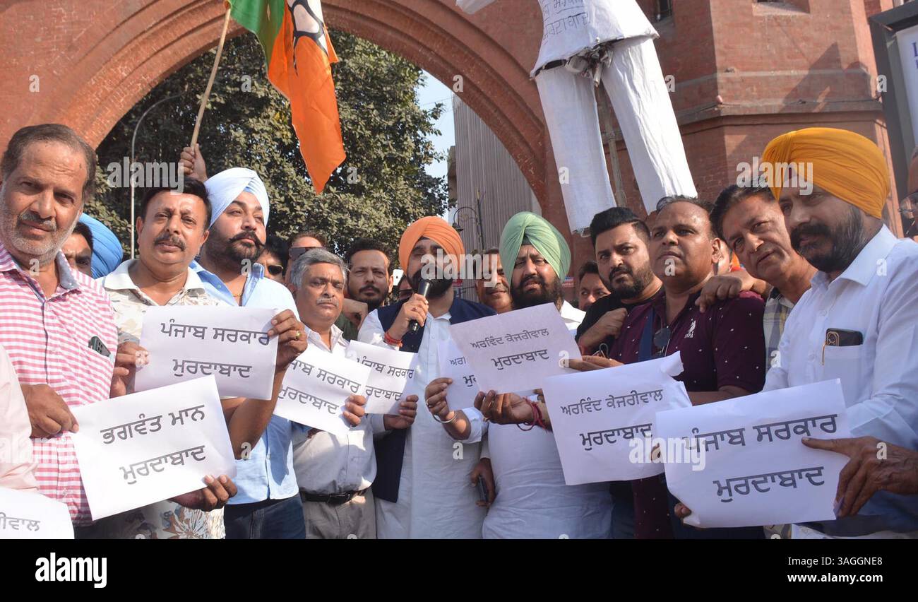 India. 08th Apr, 2025. AMRITSAR, INDIA - APRIL 8: BJP leaders and ...