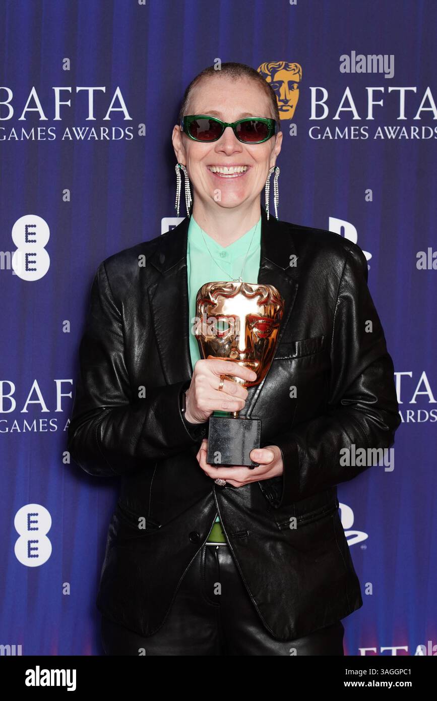 Karen Dunbar, winner of the Best Performer in a Supporting Role Award ...