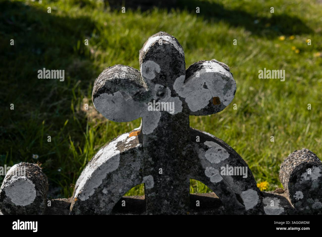 The upper part of the Celtic cross Stock Photo - Alamy