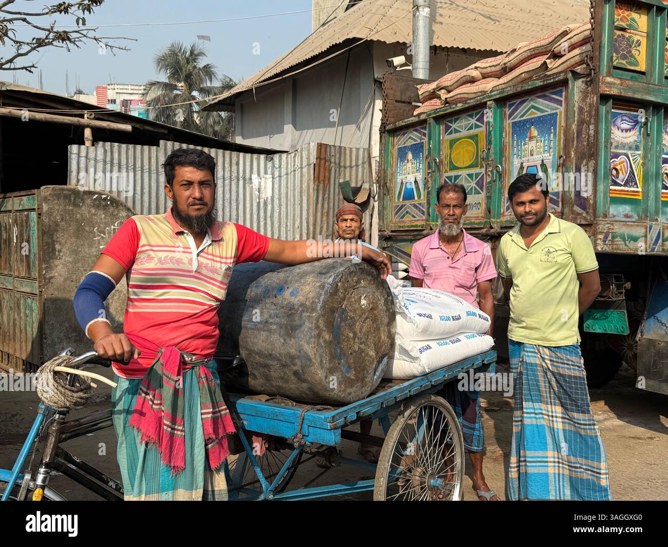 Workers, Comilla Bangladesh Stock Photo - Alamy