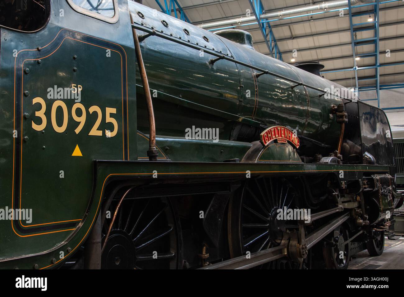 Steam locomotive, Southern Railway, Schools class 4-4-0 No 925 ...