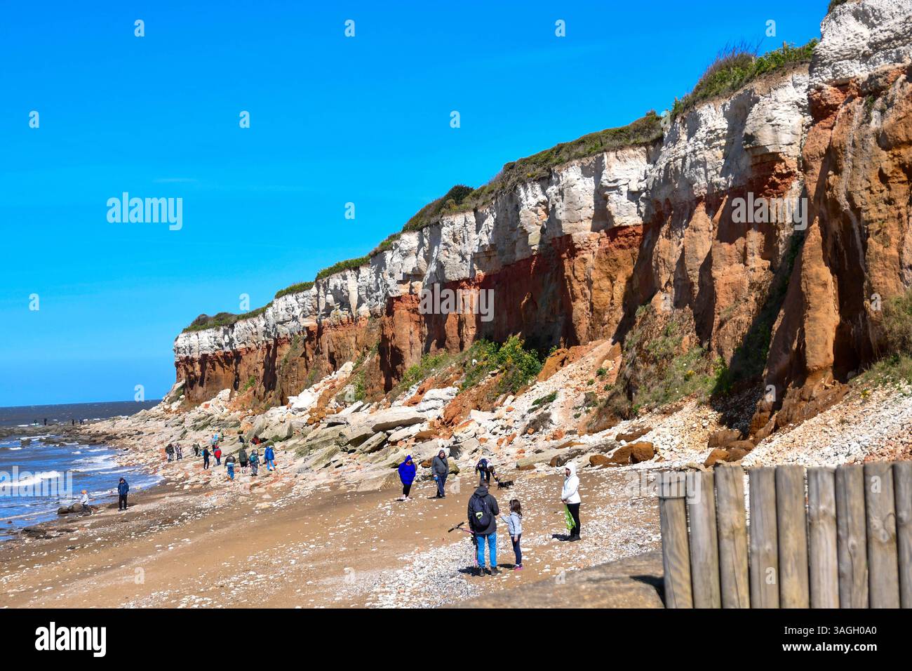 ship reck sinking Stock Photo - Alamy