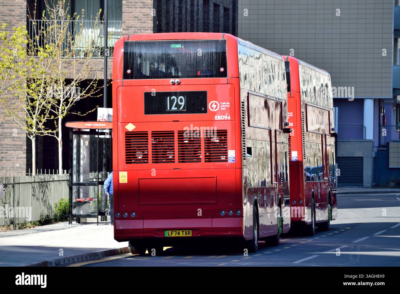 The new TfL Route 129 extension via the Silvertown Tunnel runs to a ...