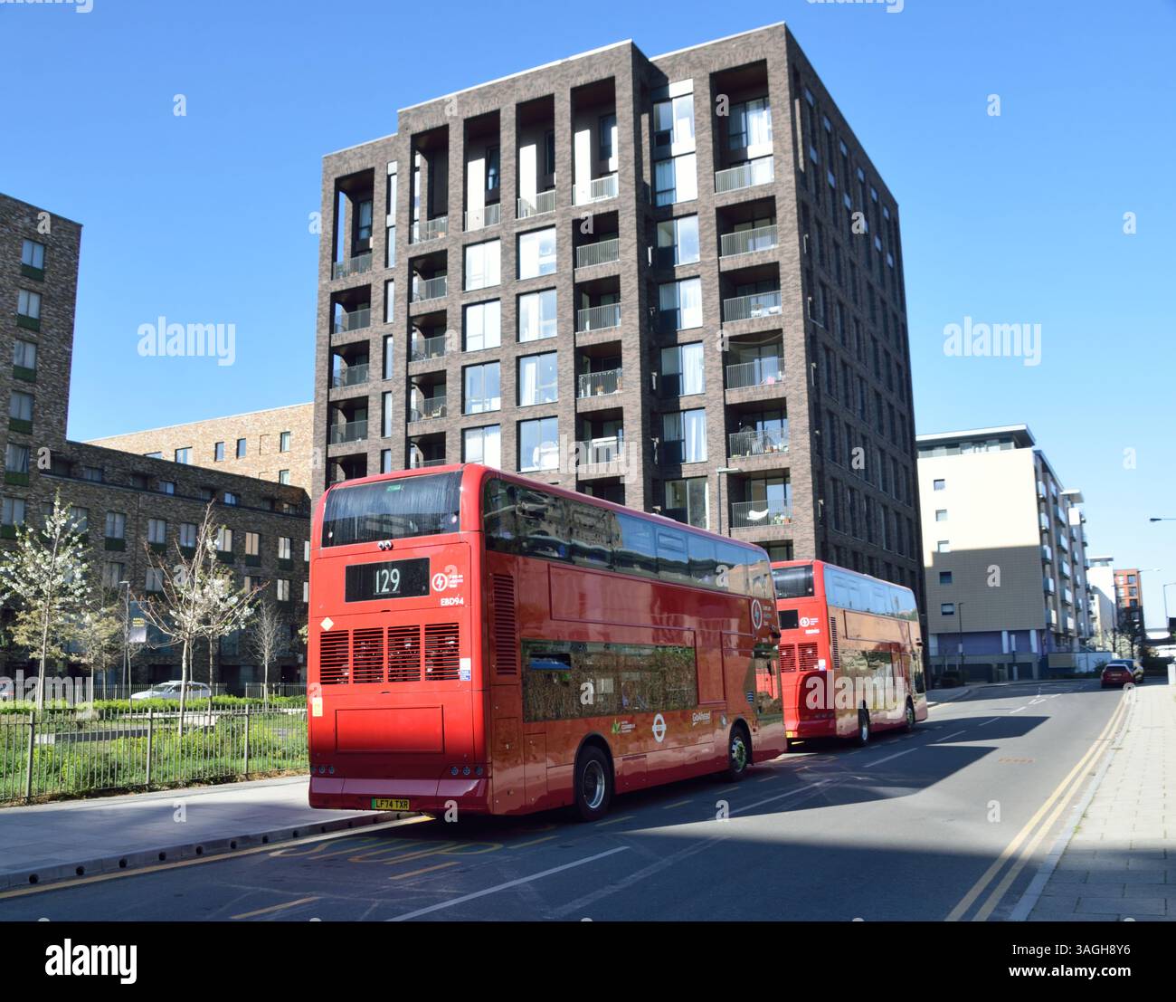 The new TfL Route 129 extension via the Silvertown Tunnel runs to a ...