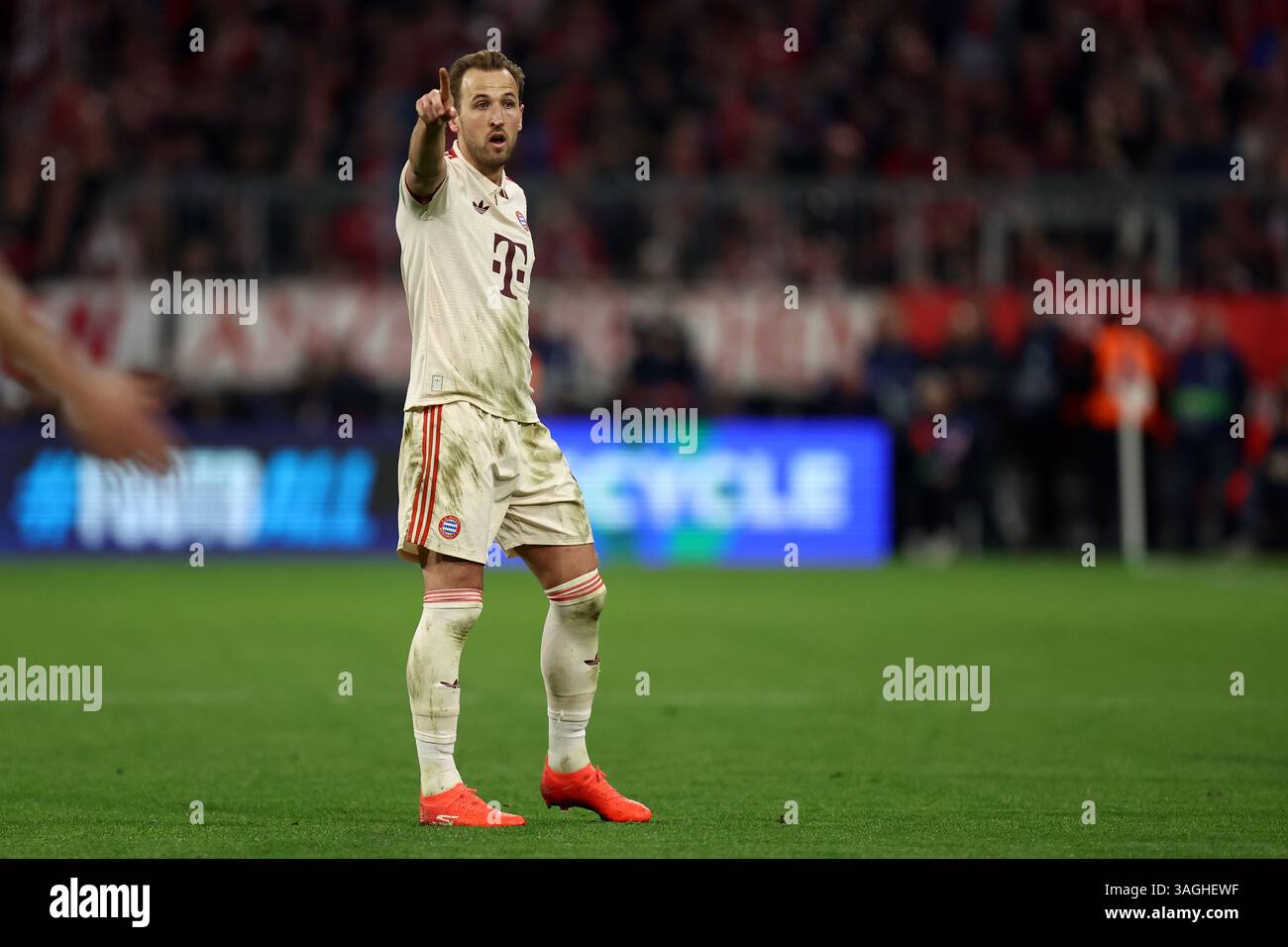 Harry kane bayern munich 2025 hi-res stock photography and images - Alamy