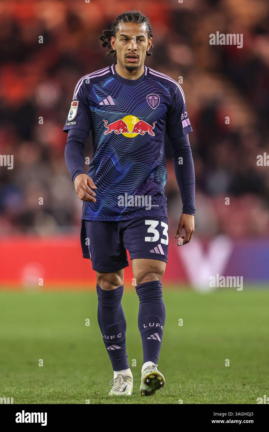 Isaac Schmidt of Leeds United in action during the Sky Bet Championship ...