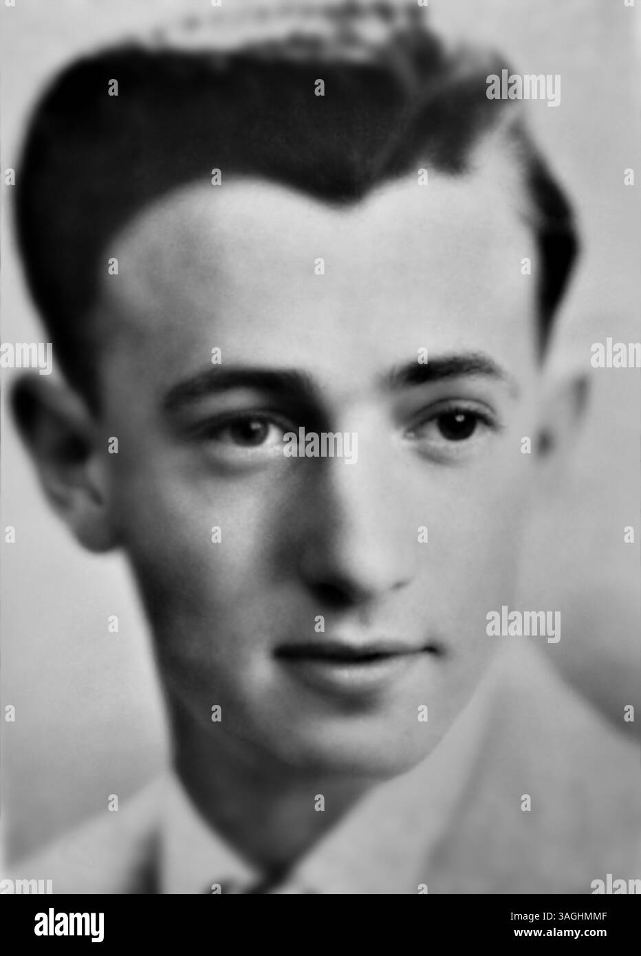 Giovane ragazzo adolescente hi-res stock photography and images - Alamy