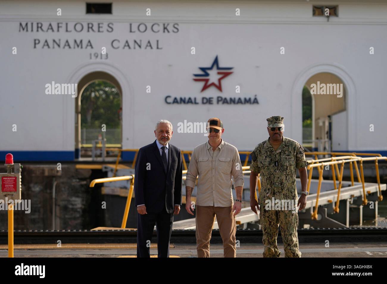 Panama Canal Authority Administrator Ricaurte Vasquez, left, U.S ...