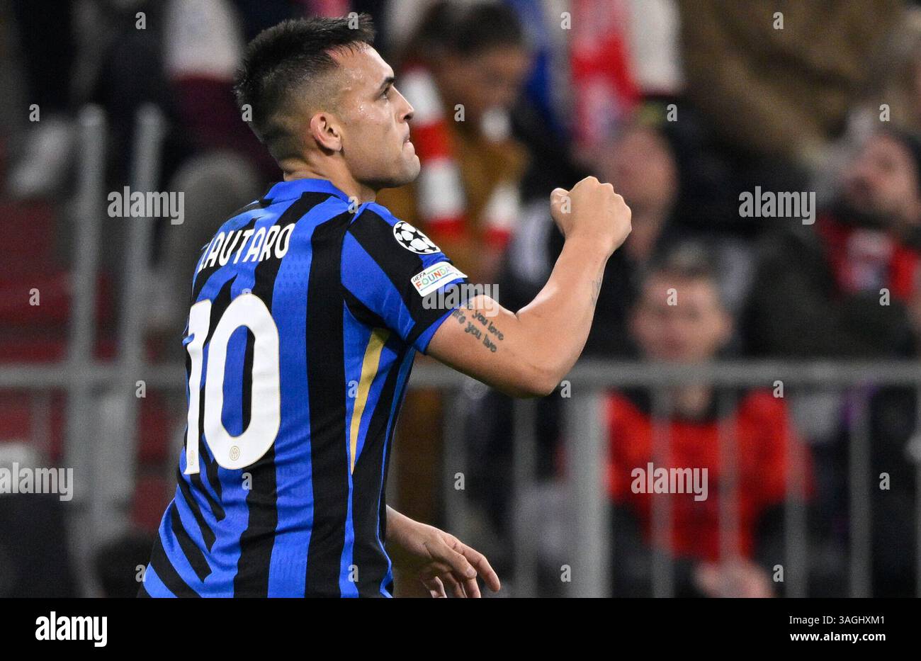 TOR zum 0:1 Lautaro Martinez Inter Mailand Milano (10) Torjubel FC ...