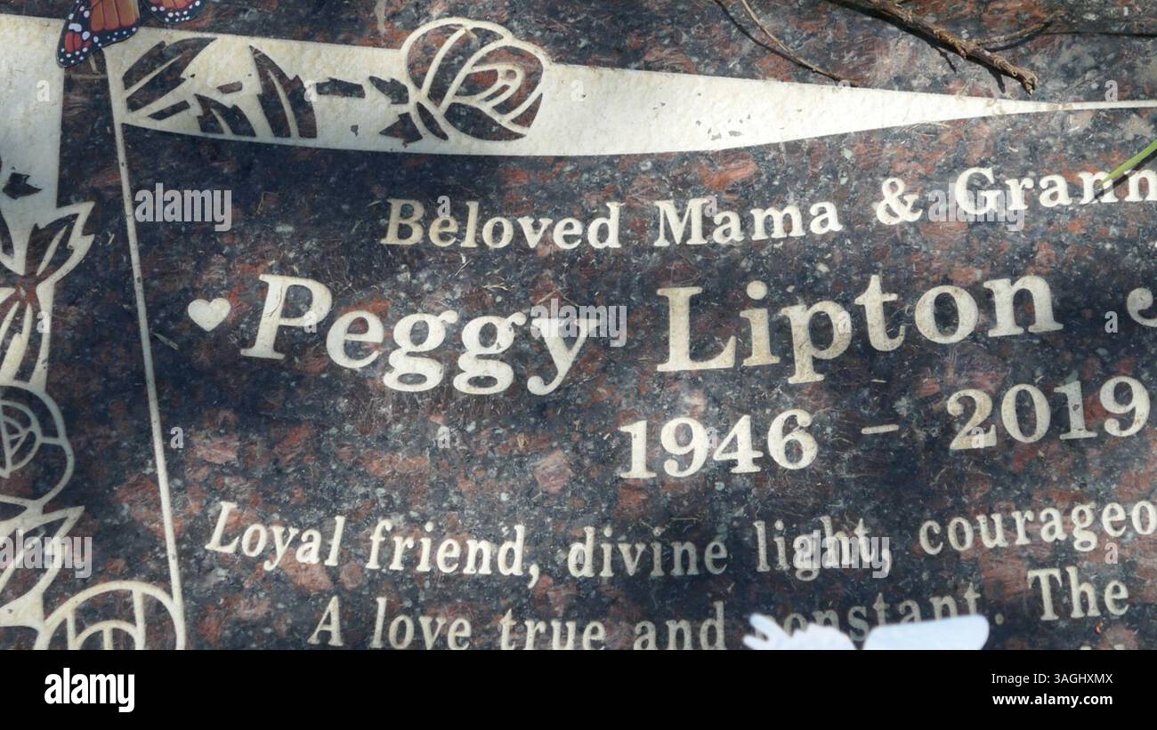 Culver City, California, USA 7th April 2025 Actress Peggy Lipton Grave ...