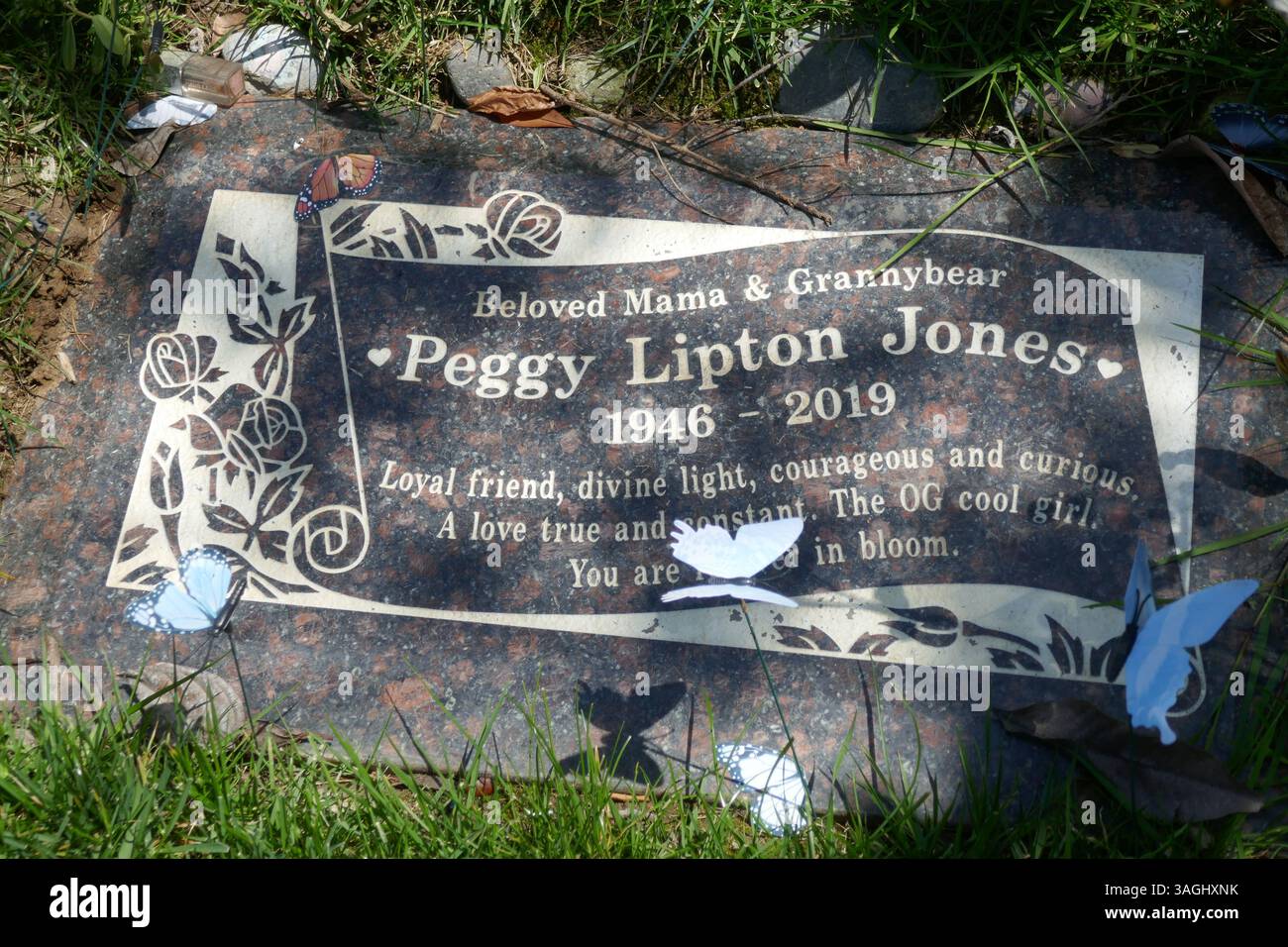 Culver City, California, USA 7th April 2025 Actress Peggy Lipton Grave ...