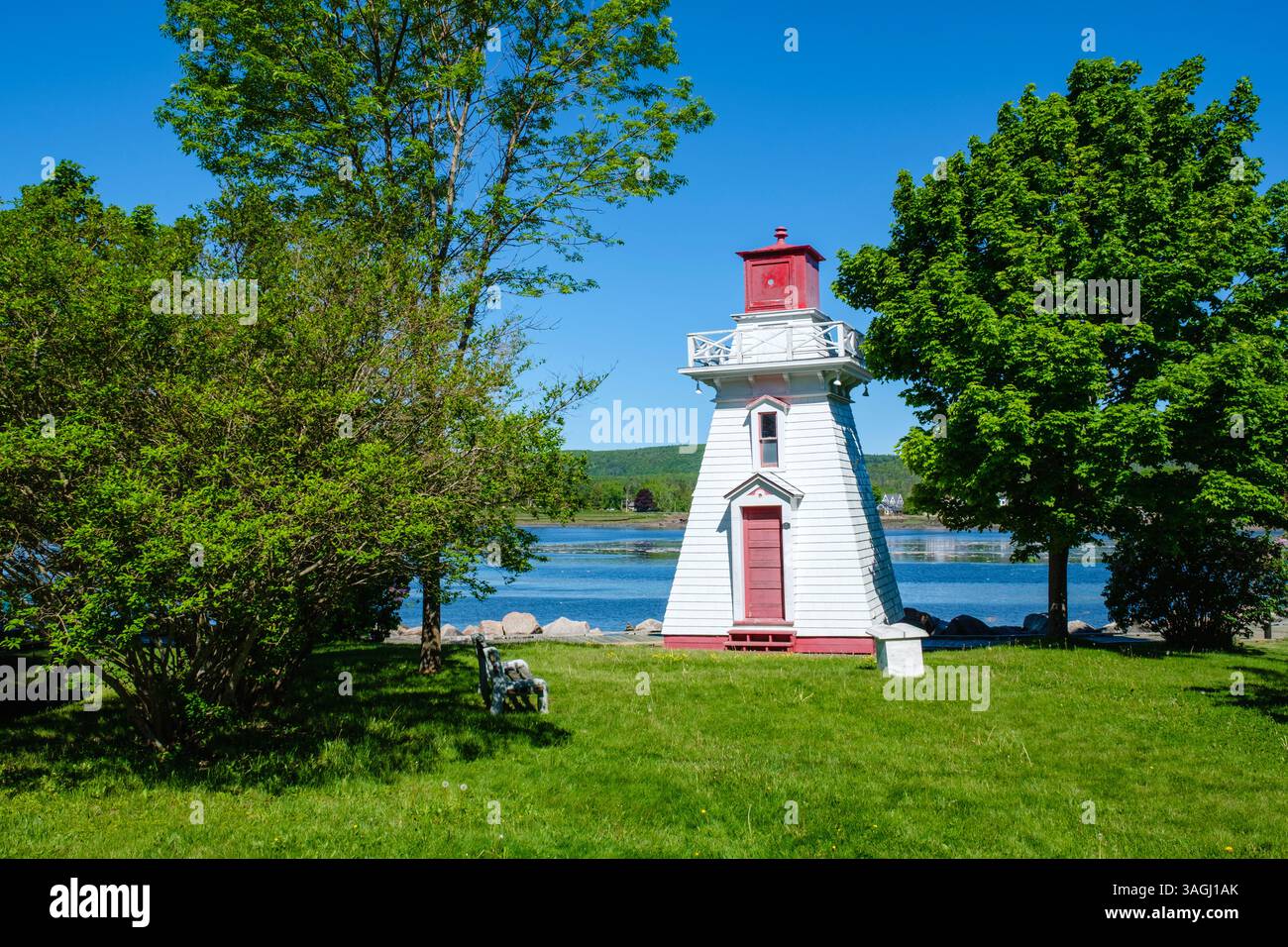 Annapolis Royal Lighthouse, ocean landscape, Nova Scotia, Maritimes ...