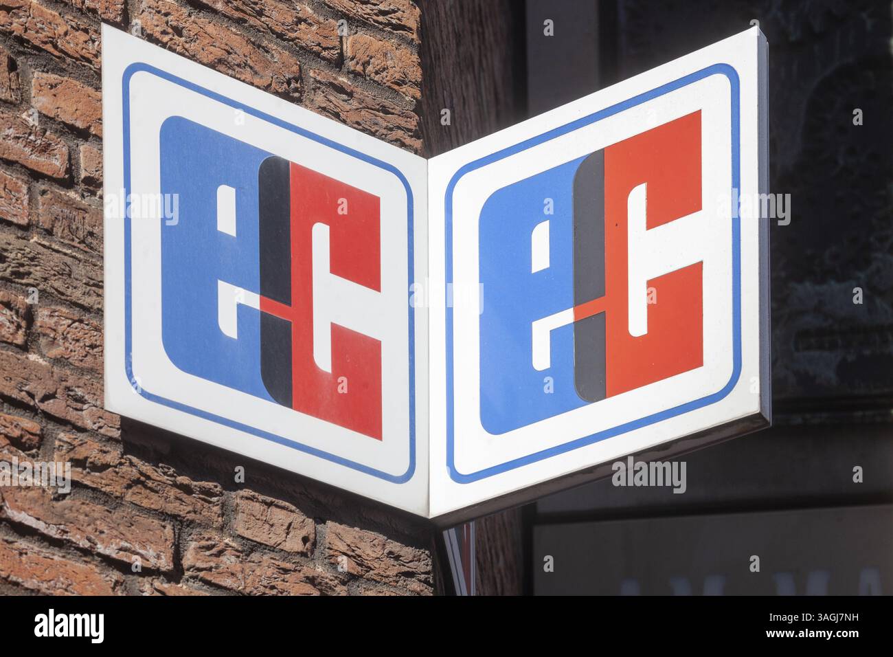 Machine icons hi-res stock photography and images - Alamy