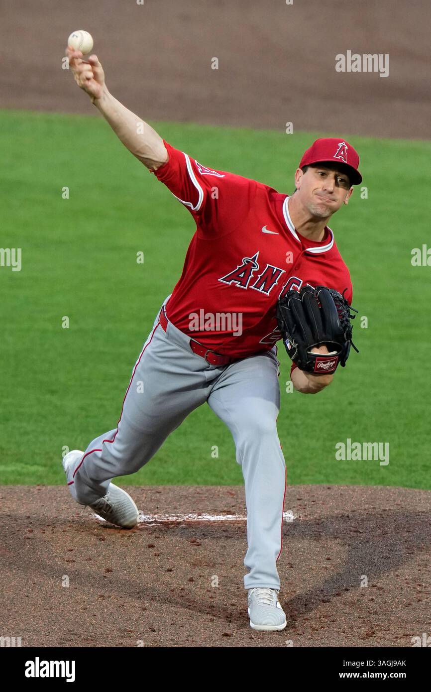 Los Angeles Angels' Kyle Hendricks pitches to the Tampa Bay Rays during ...