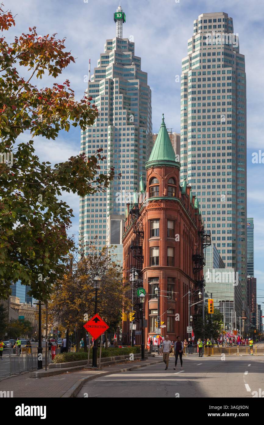 TORONTO, CANADA - OCTOBER 22, 2017: Toronto's Heritage Property - Red ...