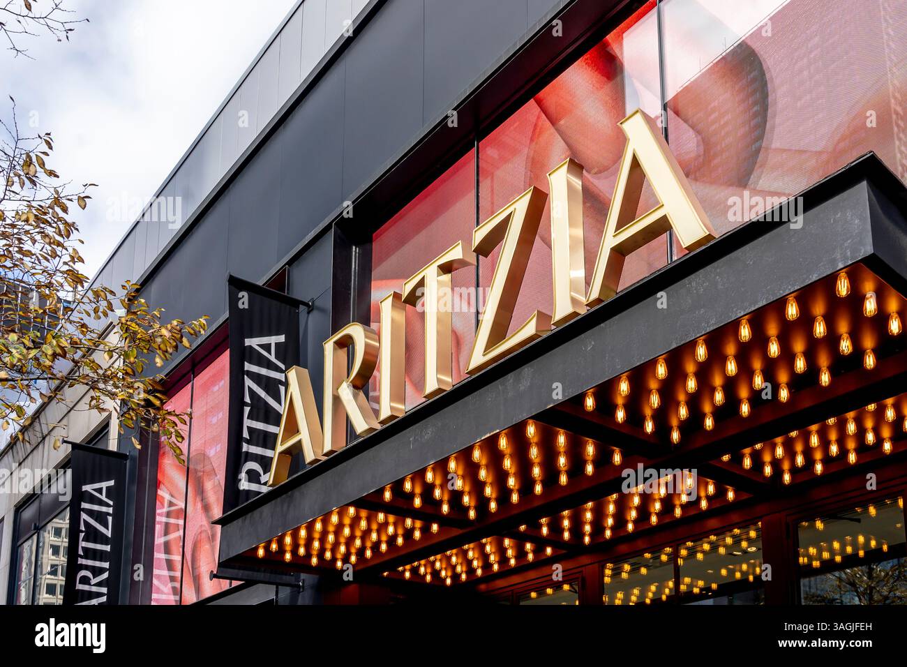 Aritzia inc hi-res stock photography and images - Alamy