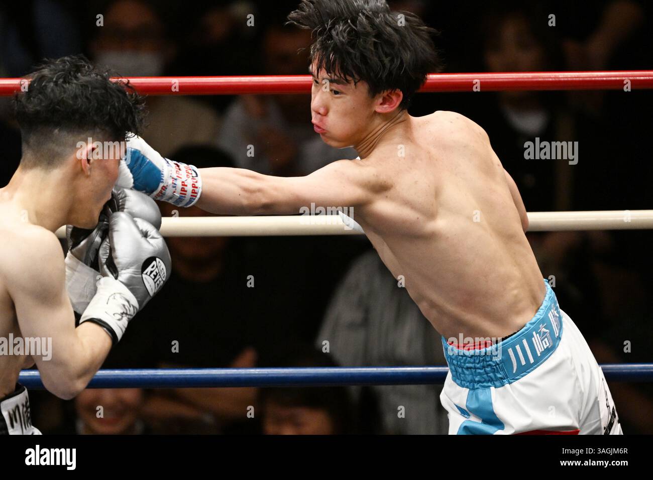 Tokyo, Japan, Credit: MATSUO. 8th Apr, 2025. (L-R) Toshiki Kawamitsu, Kyosuke Takami Boxing ...
