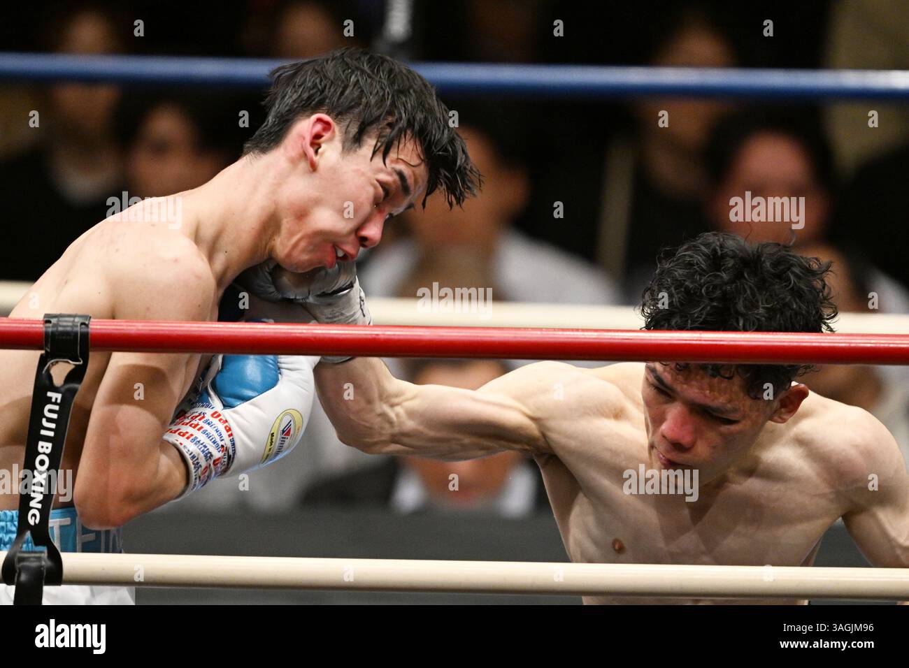 Tokyo, Japan, Credit: MATSUO. 8th Apr, 2025. (L-R) Kyosuke Takami, Toshiki Kawamitsu Boxing ...