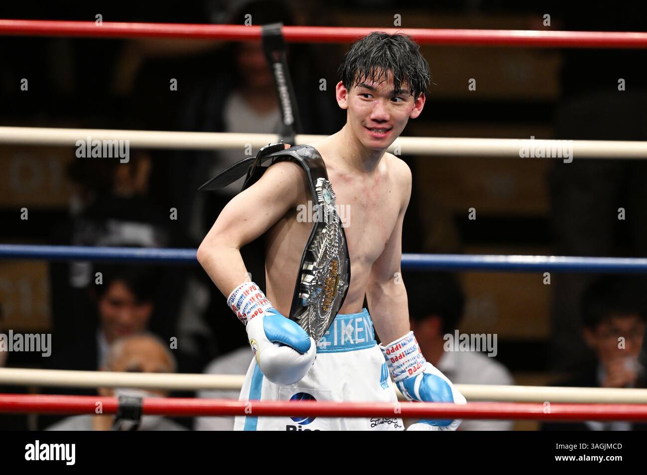 Tokyo, Japan, Credit: MATSUO. 8th Apr, 2025. Kyosuke Takami Boxing : Japanese Light Flyweight ...